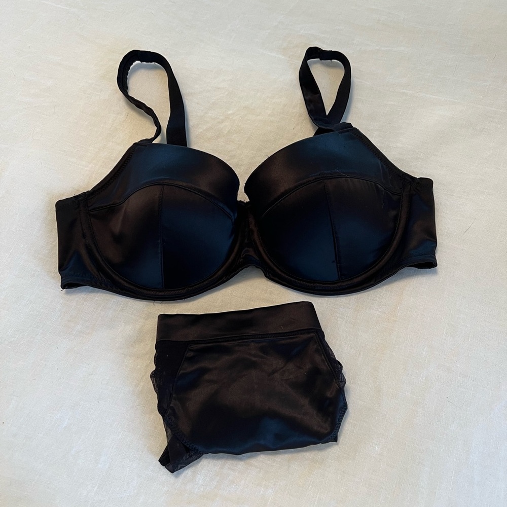 Dkny Black Satin Bra And Panty Set Gem